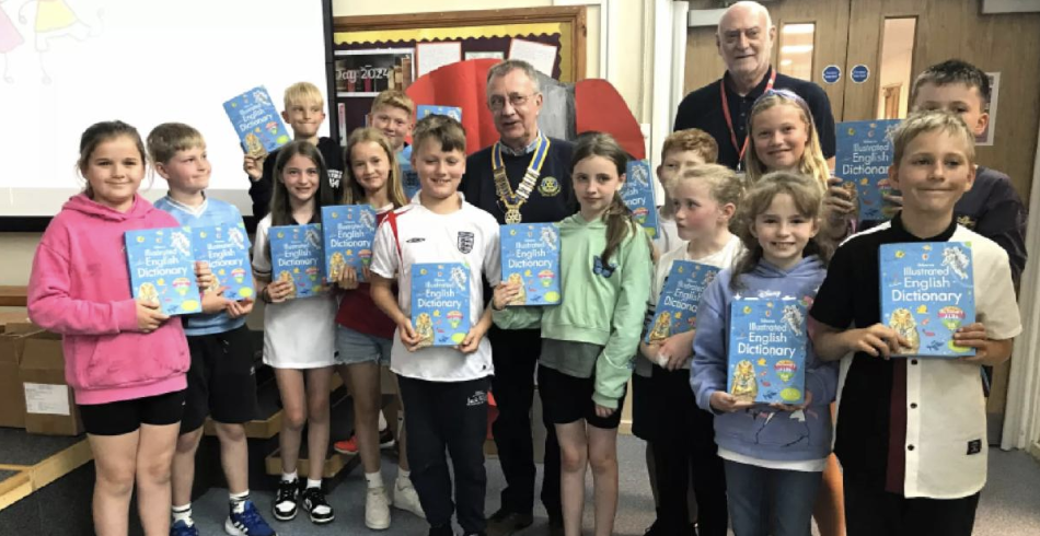 The Dictionary Project Rotary Club of Wellington Donates Illustrated ...